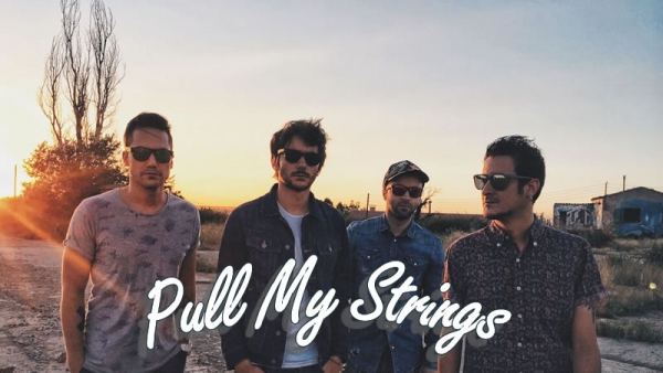 Pull My Strings - Ebrovisión